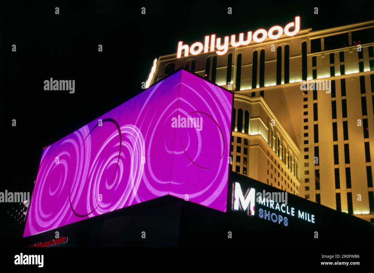 Planet hollywood advert hi-res stock photography and images - Alamy