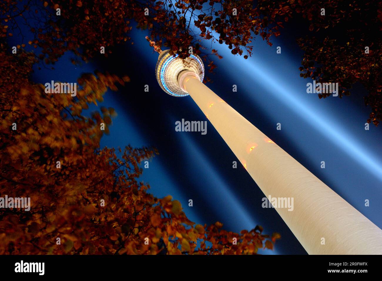 Illuminated television tower hi-res stock photography and images - Alamy