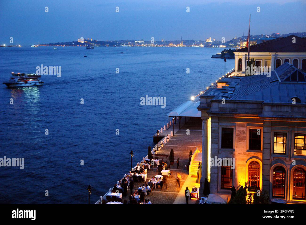 View terrace restaurant istanbul hi-res stock photography and images ...