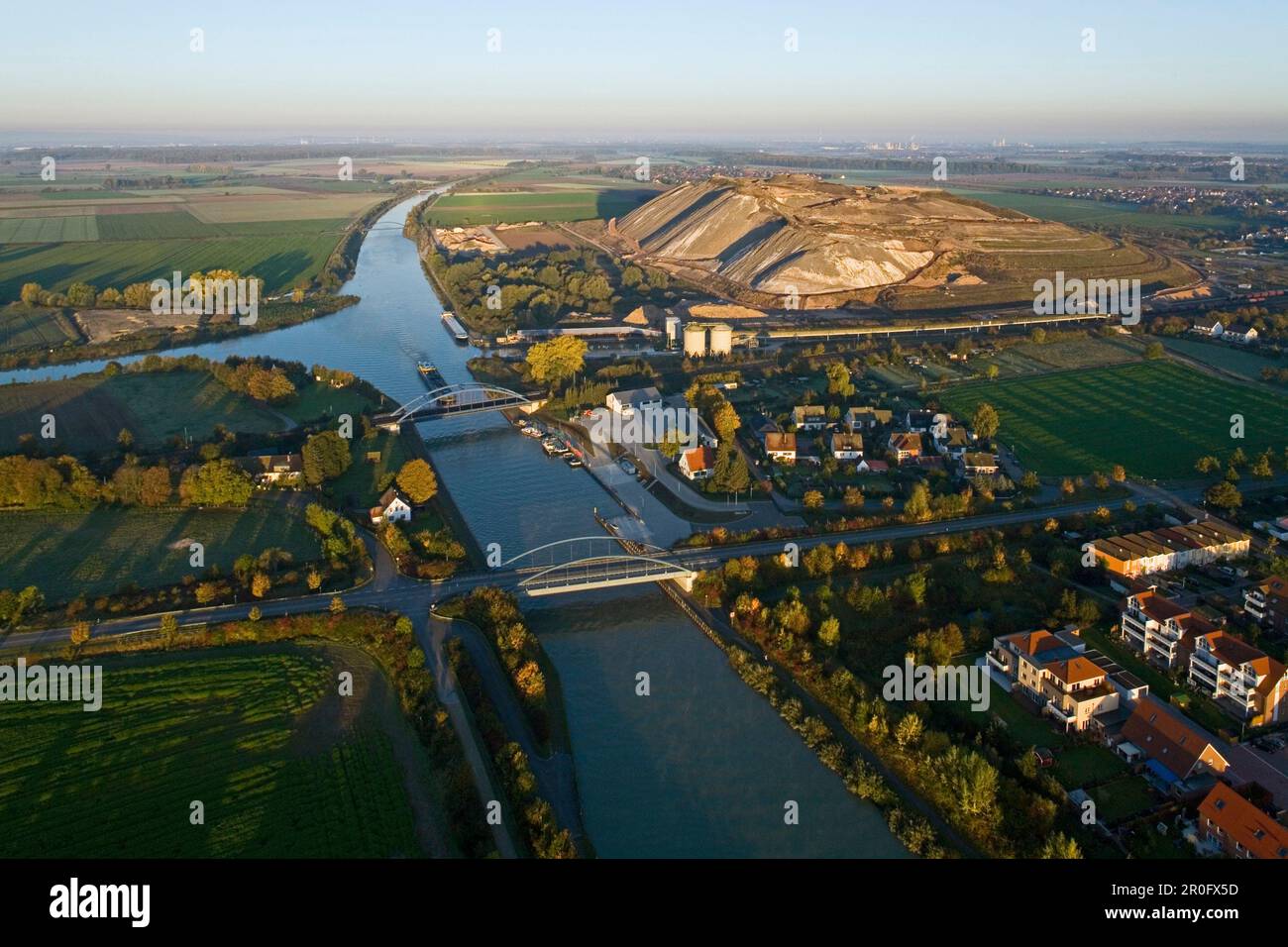 Mittellandkanal hi-res stock photography and images - Alamy