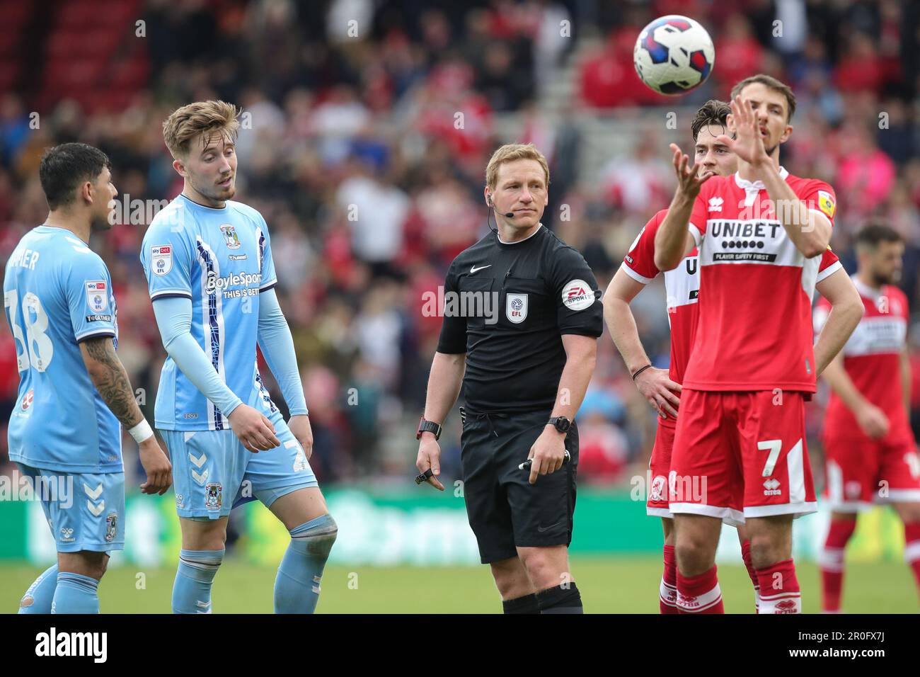 Referee John Busby during the Sky Bet Championship match Middlesbrough ...
