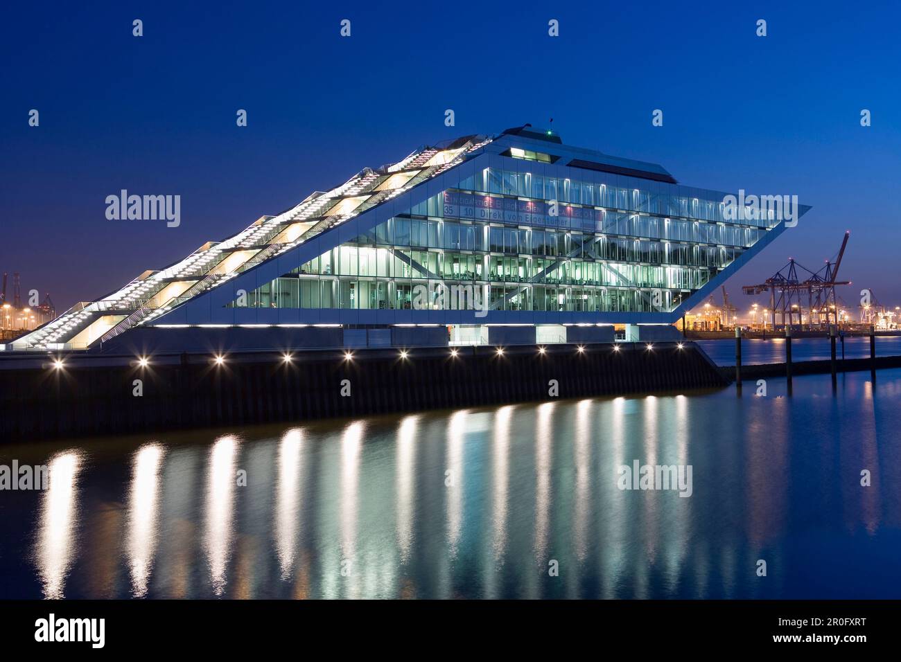 Office buildings in the Docklands at night, Hamburg, Germany Stock ...