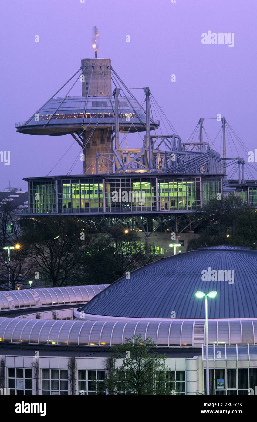 Hanover fairground hi-res stock photography and images - Alamy