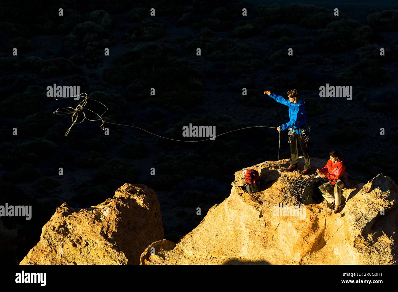 Throwing a rope hi-res stock photography and images - Alamy