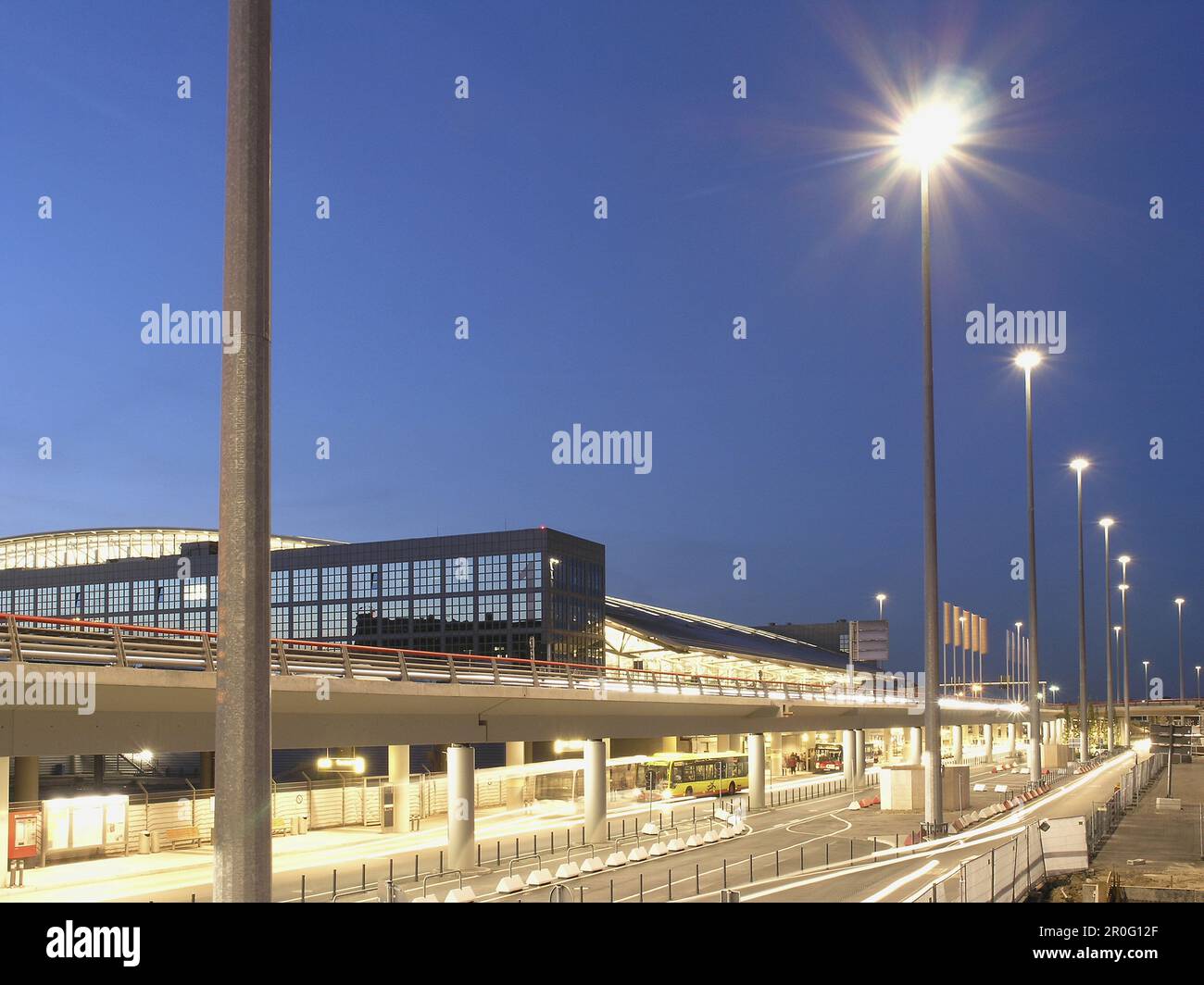Hamburg germany airport terminal hi-res stock photography and images ...