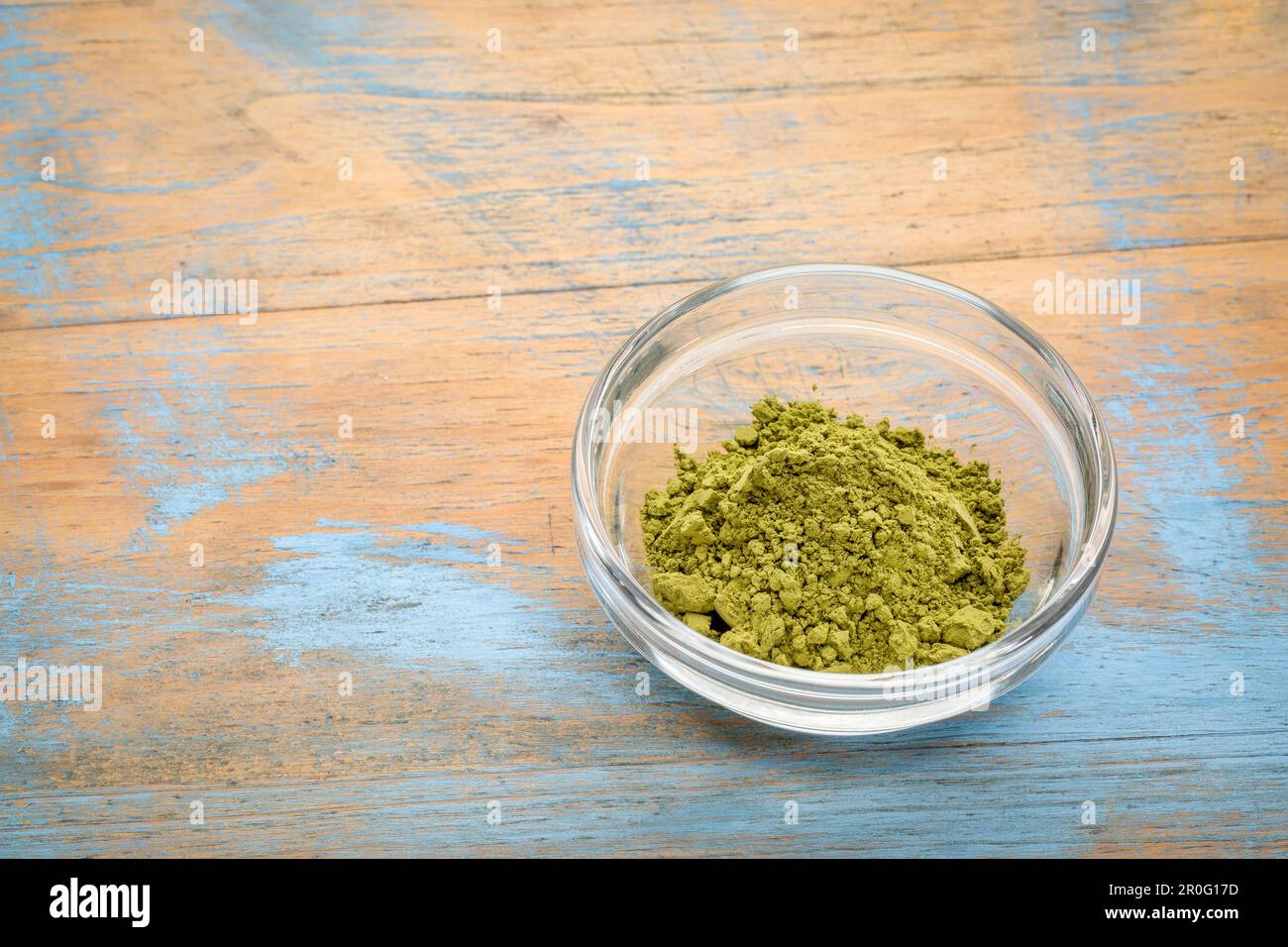 Matcha tea powder in a bowl hi-res stock photography and images - Alamy