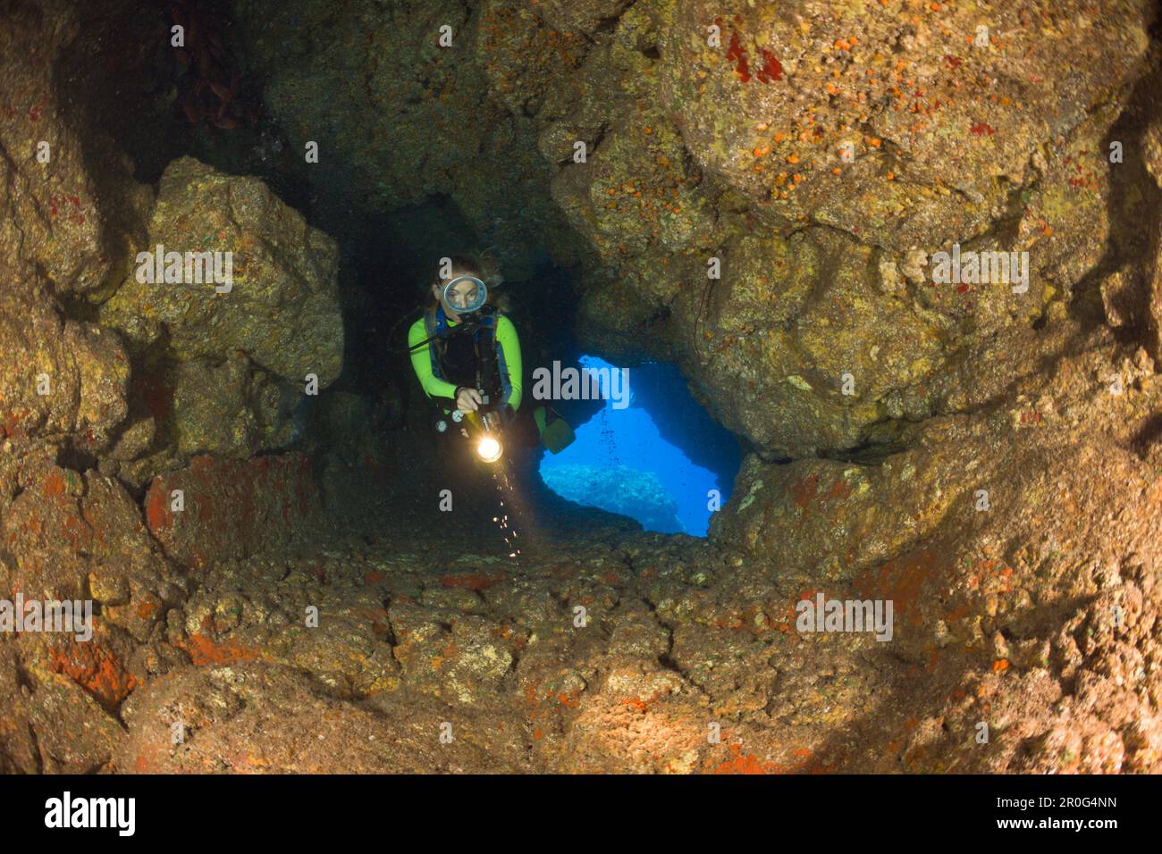 Underwater cave diving hawaii hi-res stock photography and images - Alamy