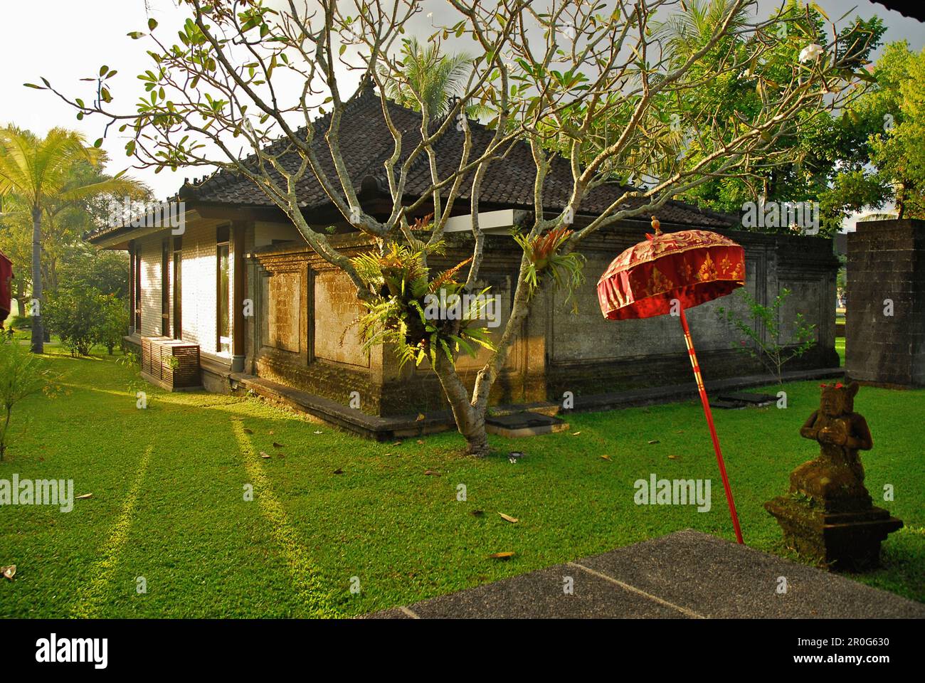 Bungalow at the garden of the Chedi Club, GHM hotel, Ubud, Bali ...