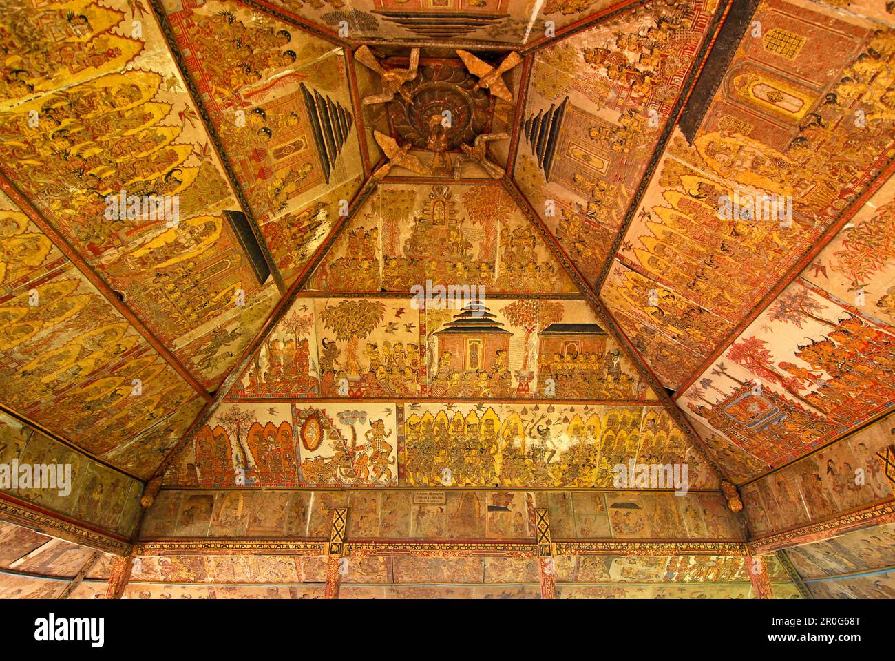 View at the ceiling of the courthouse Kerta Gosa, Klungkung, Bali ...