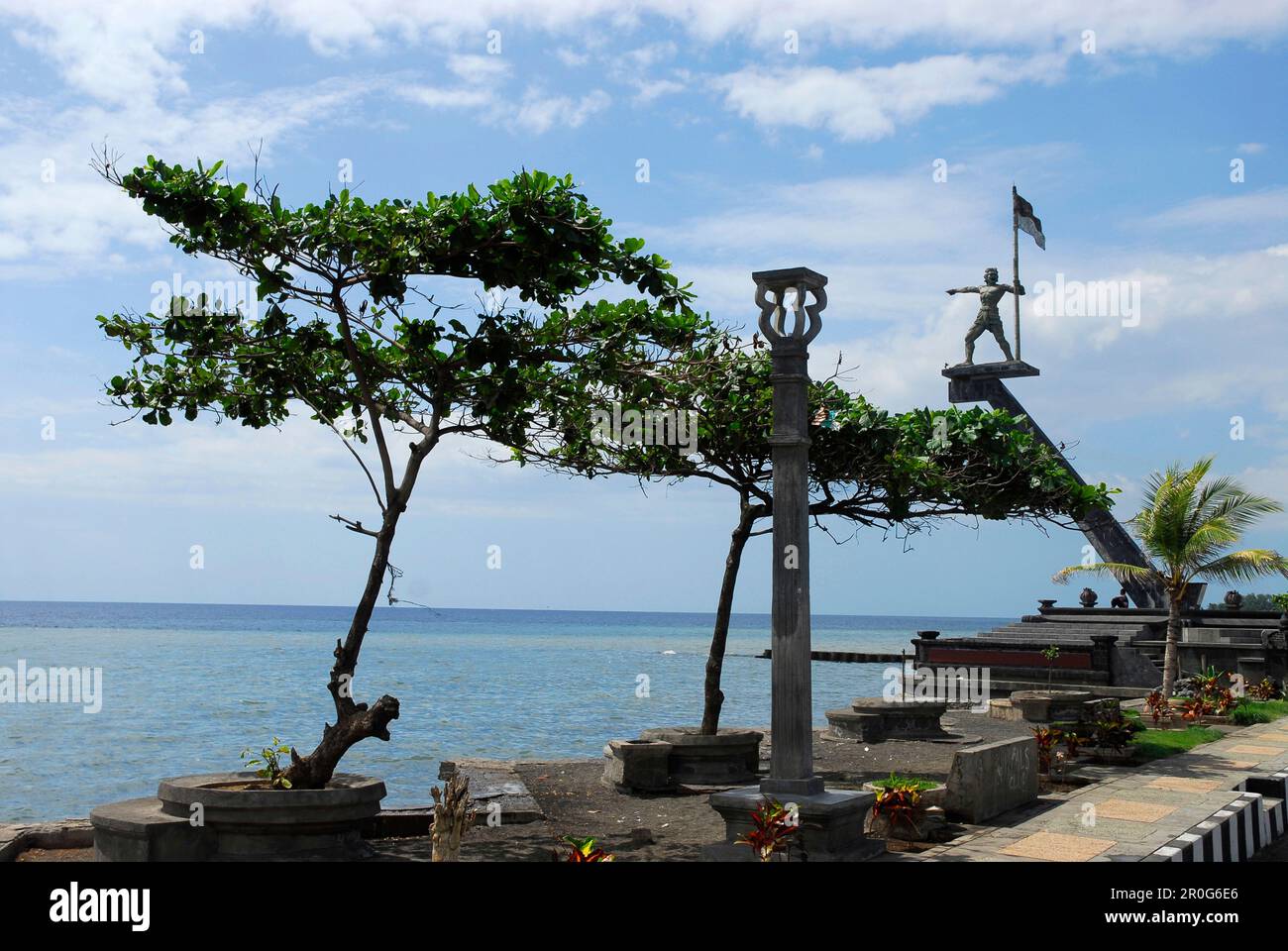 Statue singaraja bali hi-res stock photography and images - Alamy