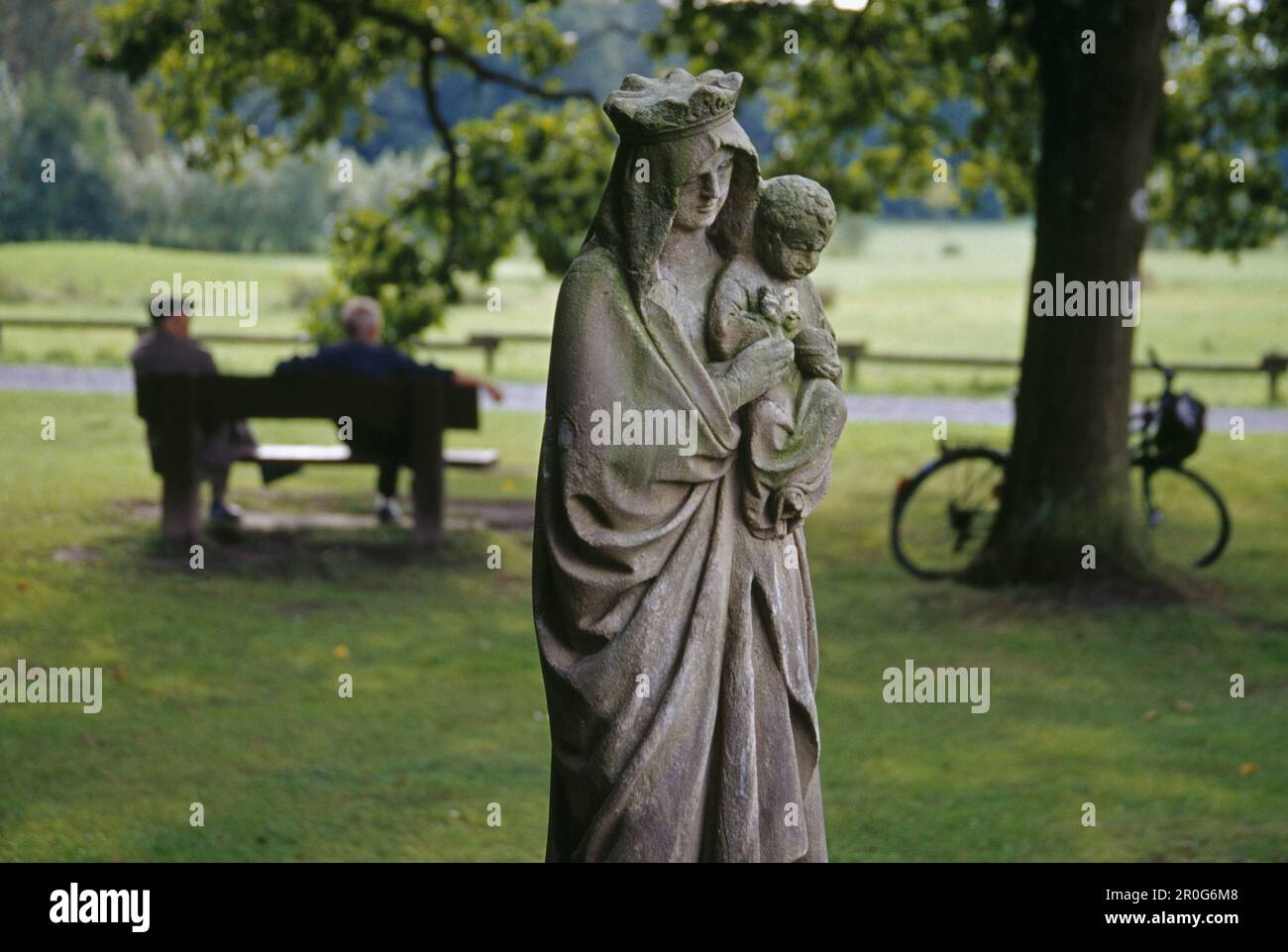 Virgin Mary statue, Westerwinkel castle, Ascheberg, Muensterland, North ...