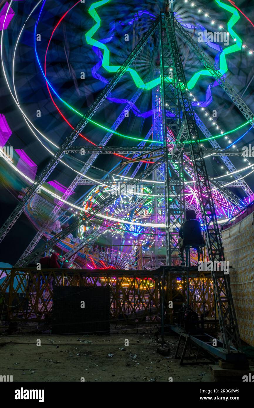 Ferris wheel india hi-res stock photography and images - Alamy