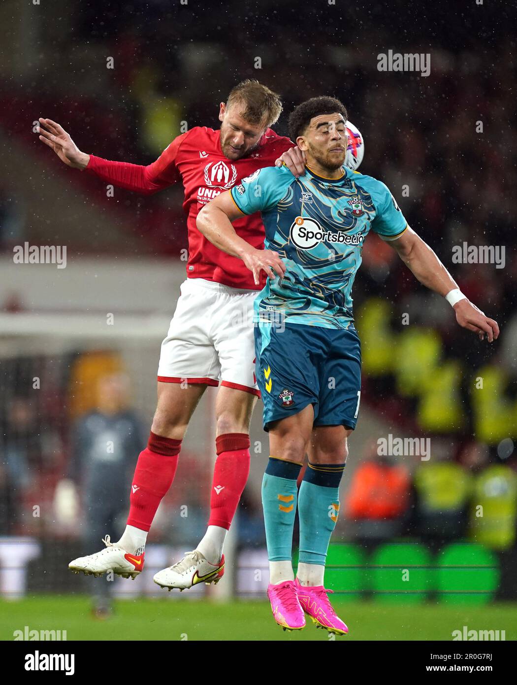 Nottingham Forest's Joe Worrall (left) and Southampton's Che Adams ...