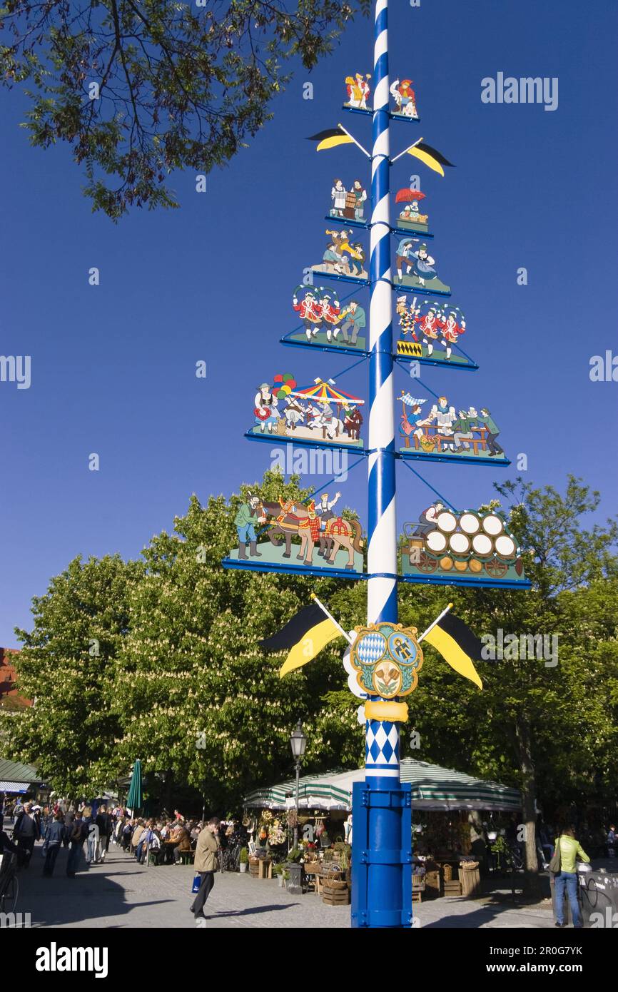 Maypole on Viktualienmarkt, Munich, Upper Bavaria, Germany Stock Photo ...
