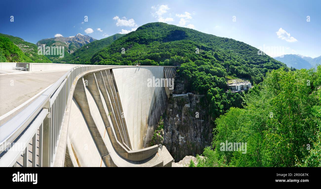 Valle verzasca dam hi-res stock photography and images - Alamy