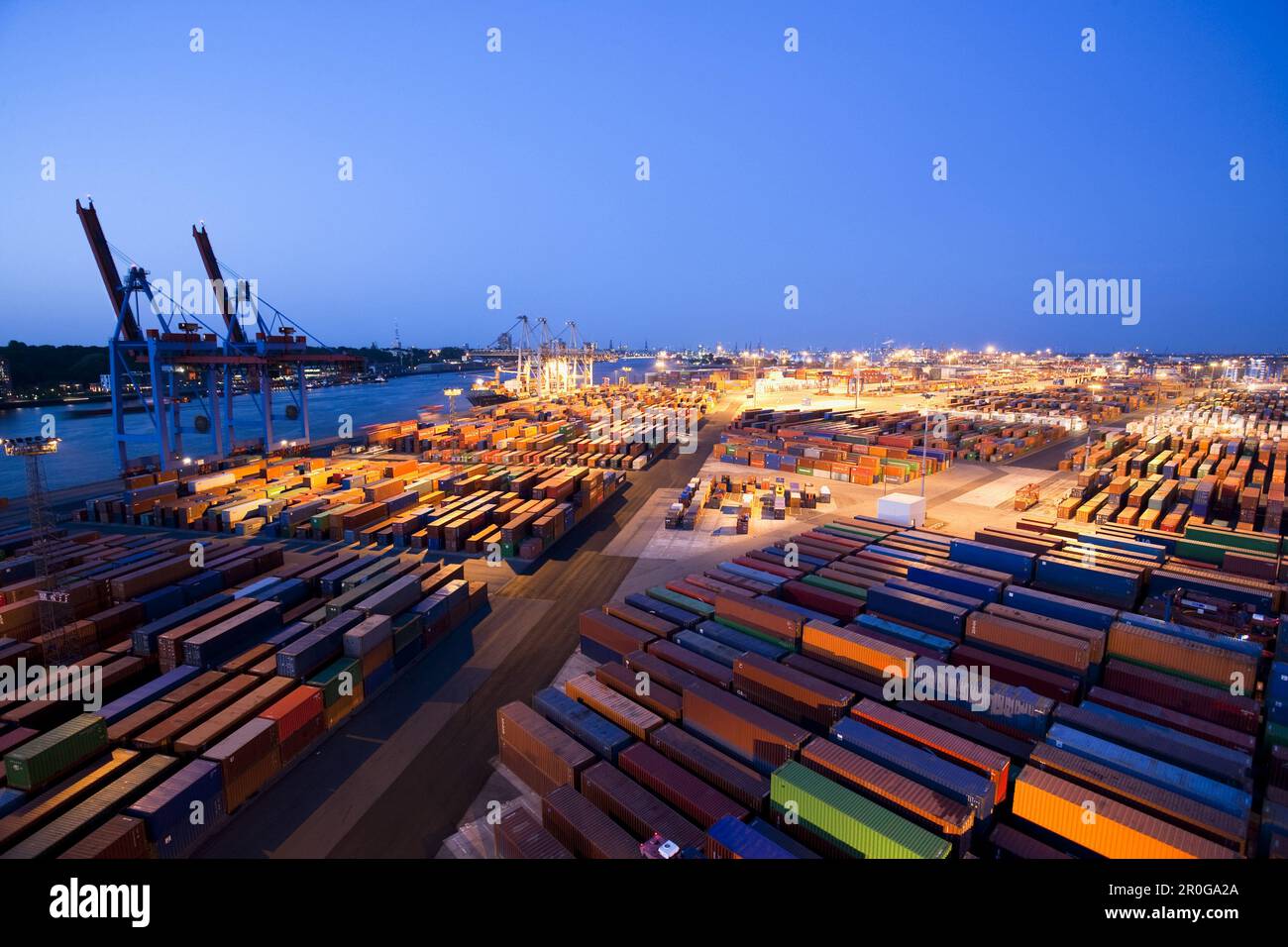 Overhead crane port night hi-res stock photography and images - Alamy