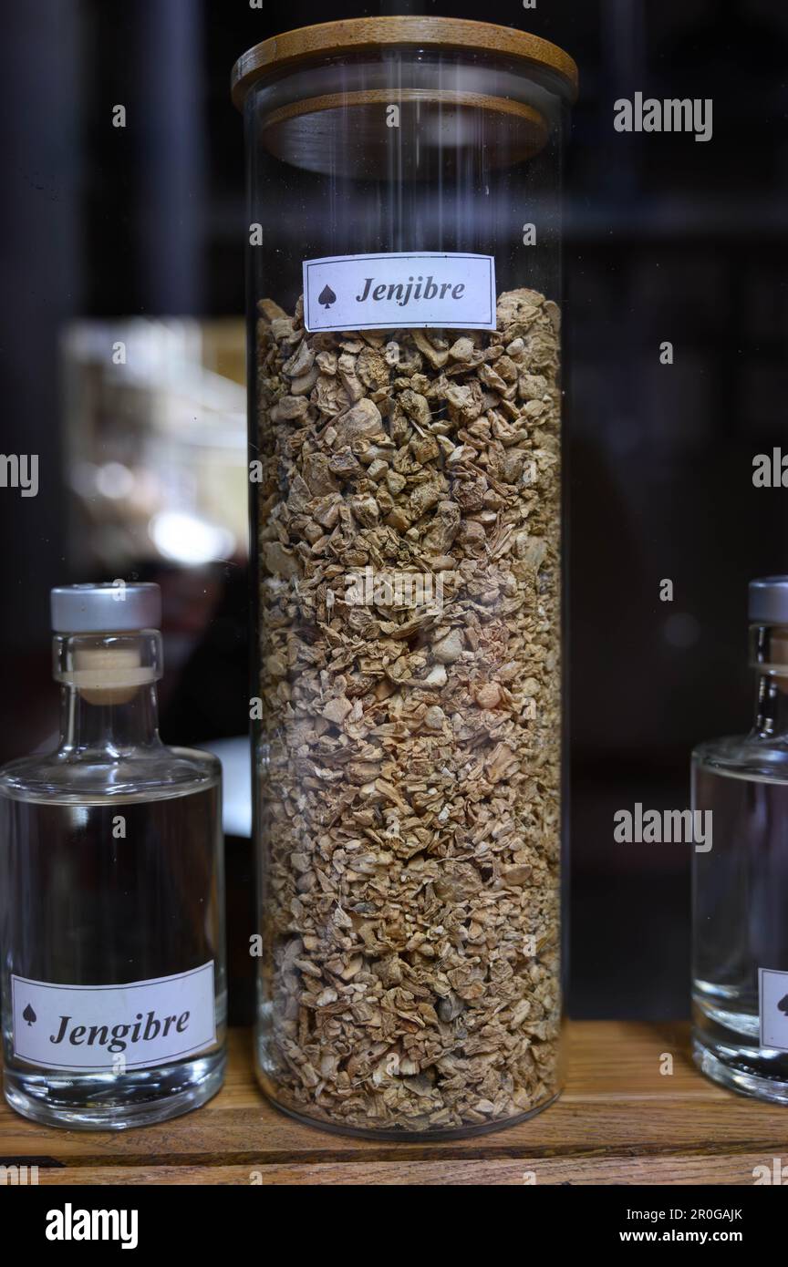 Craft distillery england hi-res stock photography and images - Alamy