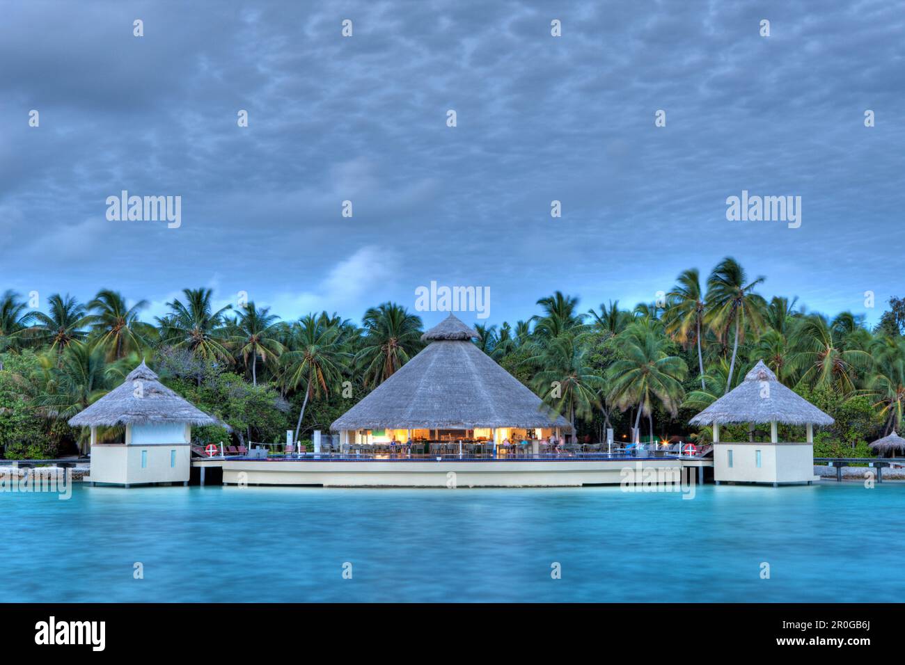 Sunset on Maldive Island Ellaidhoo, Maldives, North Ari Atoll Stock ...