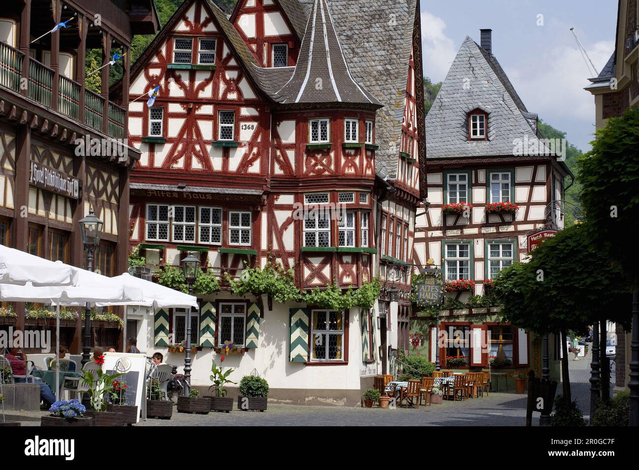 Old town bacharach half timbered houses hi-res stock photography and ...