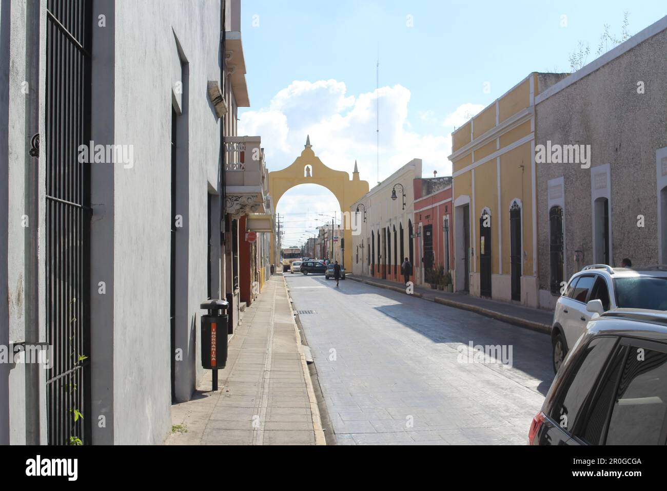 Outside of house mexico gate hi-res stock photography and images - Alamy
