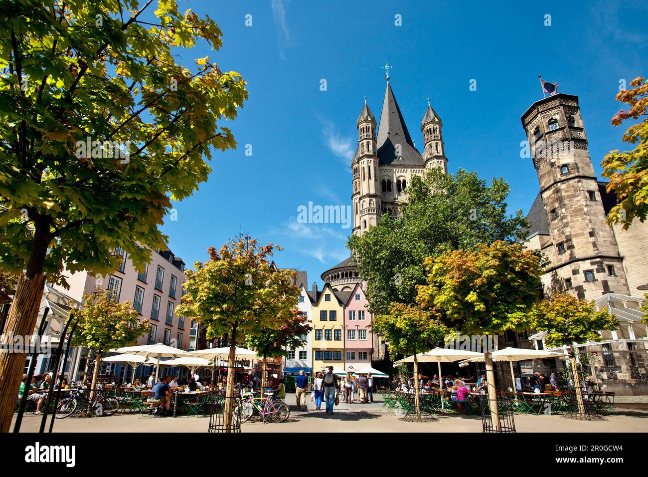 Fischmarkt and Great St. Martin church, Old town, Cologne, North Rhine ...