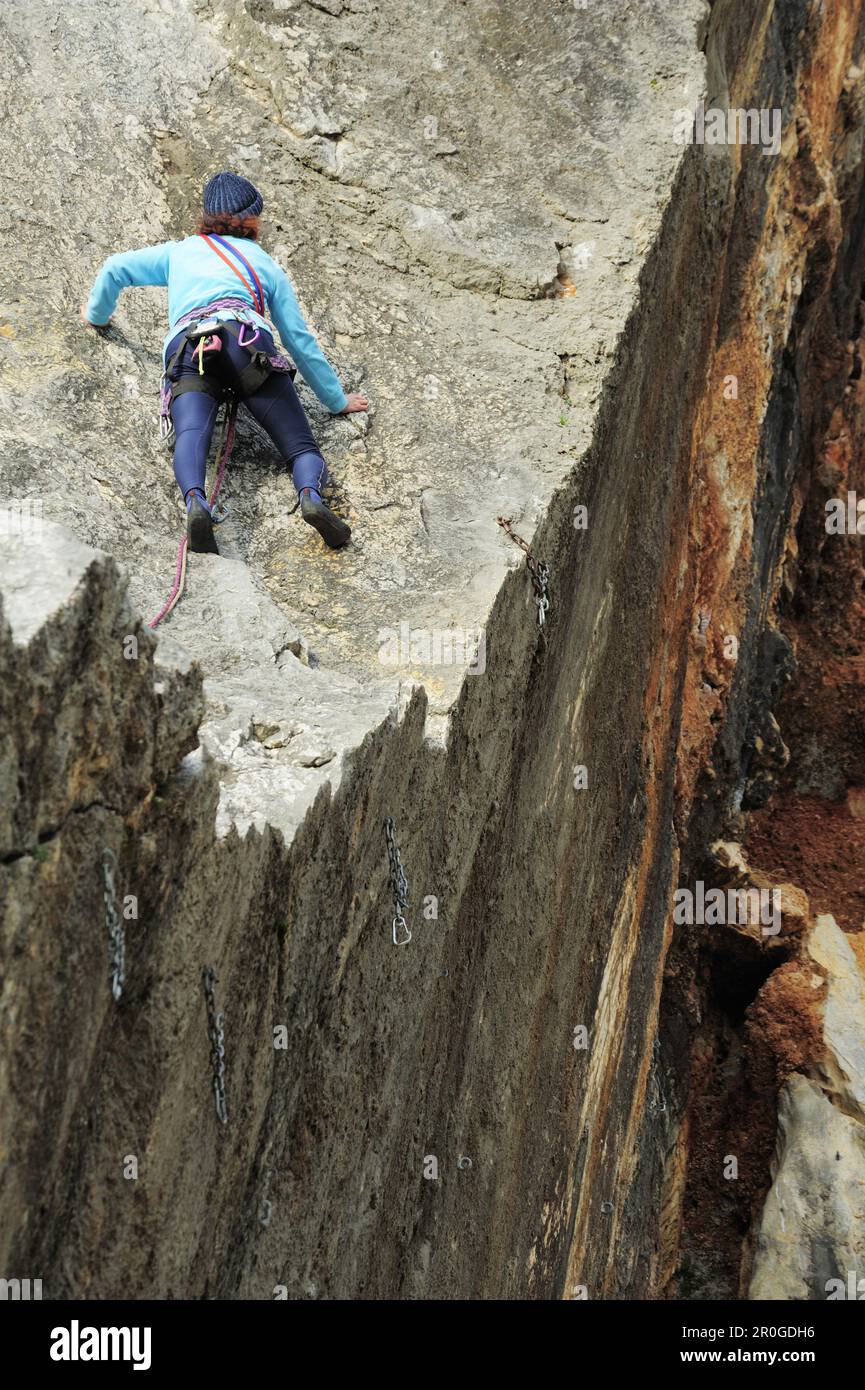 Rock face crag hi-res stock photography and images - Alamy