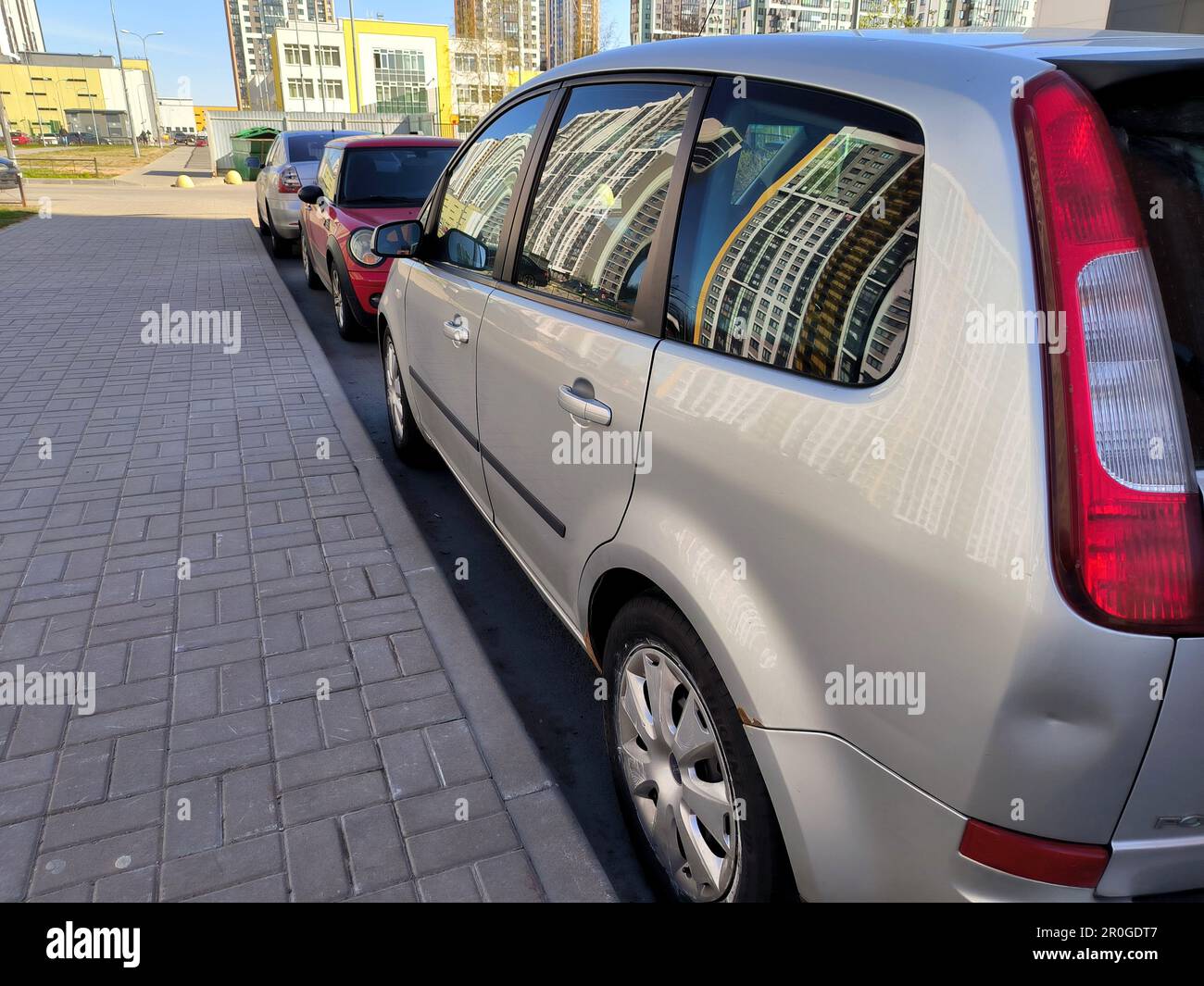 Russian Federation. Saint-Petersburg. Car parking Stock Photo - Alamy