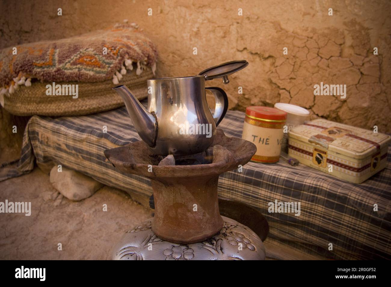 Maroccan pot of tea, oasis, Morocco, North Africa, Africa Stock Photo ...