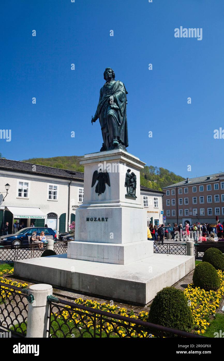 Mozart monument, Mozart's square, Old Town, Salzburg, Salzburg state ...