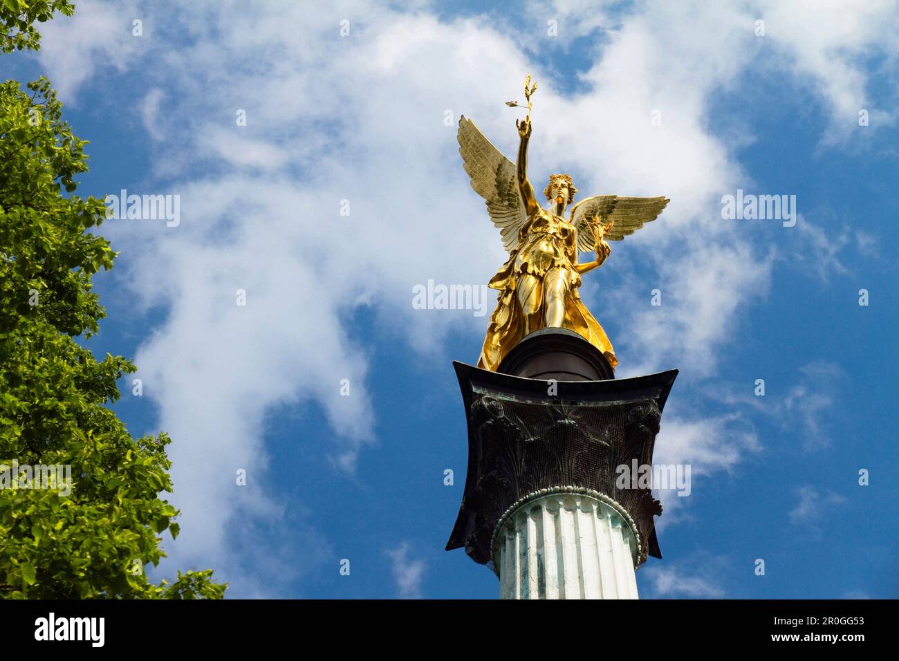 Gold angel peace column city hi-res stock photography and images - Alamy