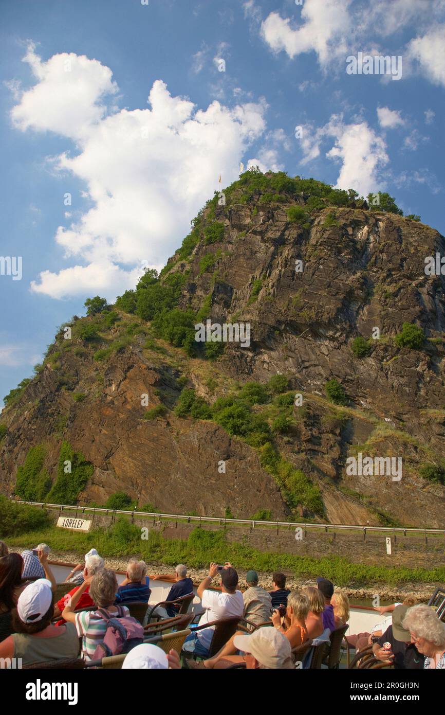 Rock of lorelei and people hi-res stock photography and images - Alamy