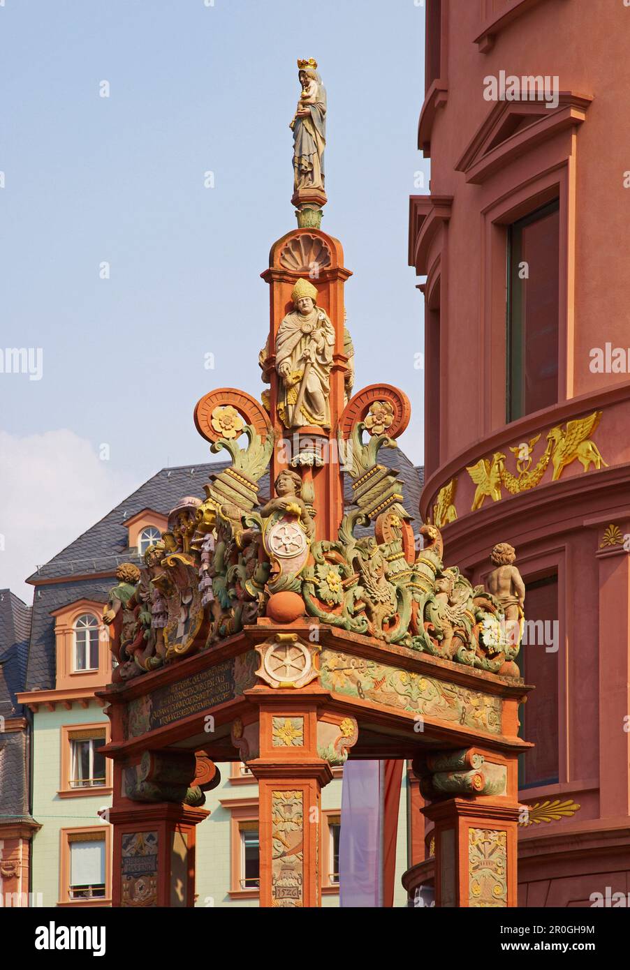 Market square fountain, market square, Mainz, Rheinhessen, Rhineland ...