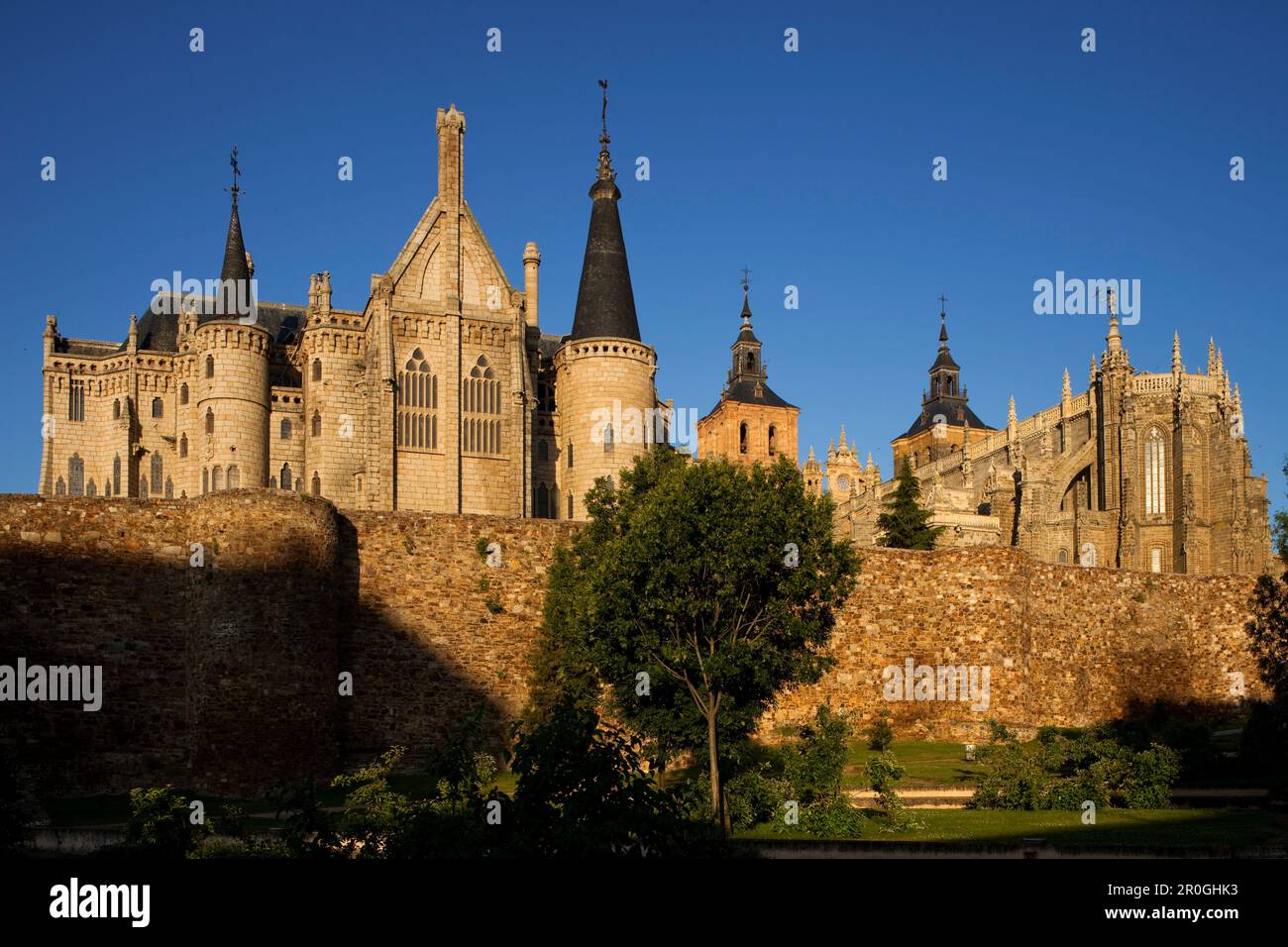 Episcopal Palace, Palacio Episcopal, Astorga, 19th century, architect ...