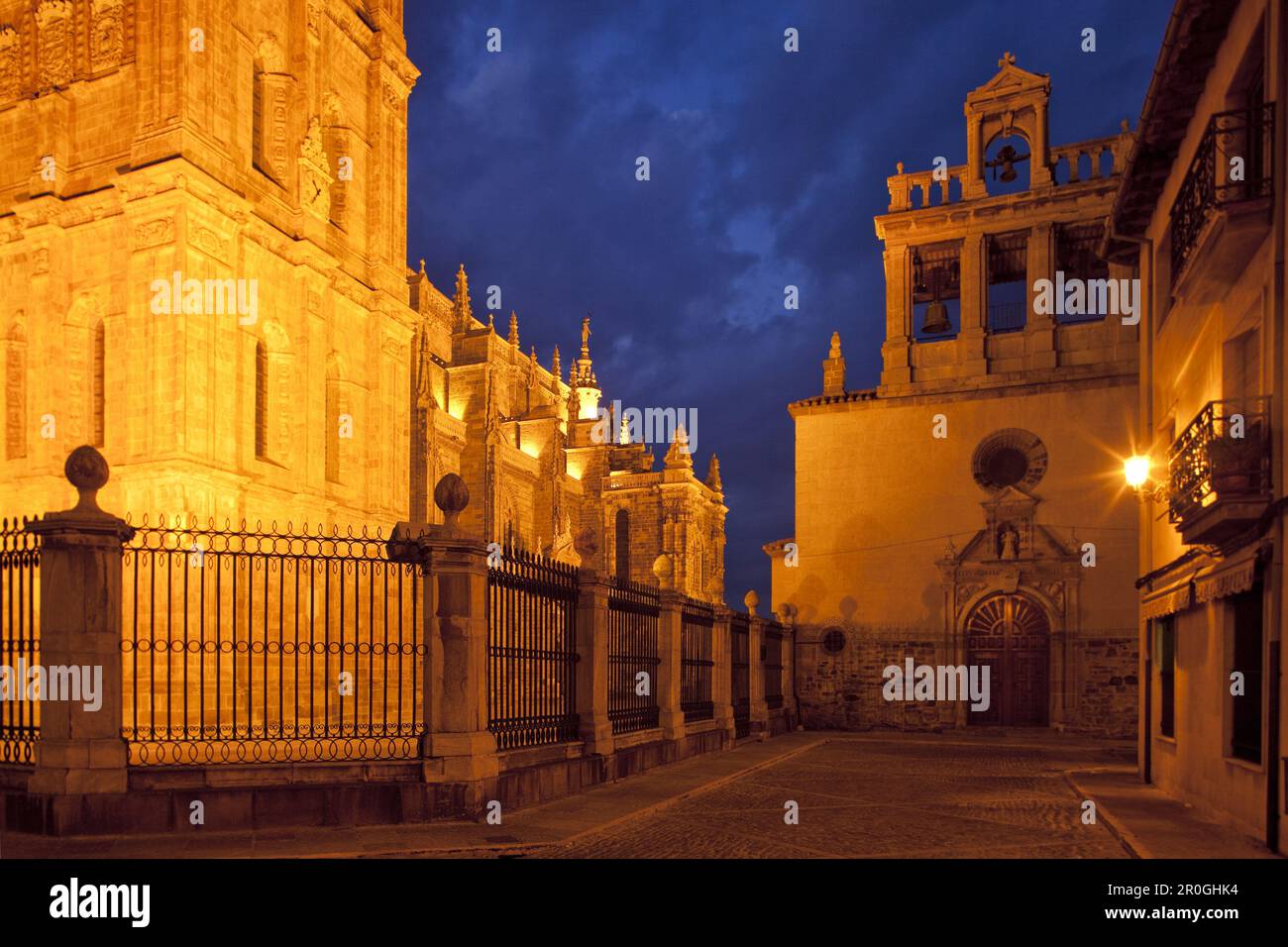 Astorga cathedral at night, Camino Frances, Way of St. James, Camino de ...