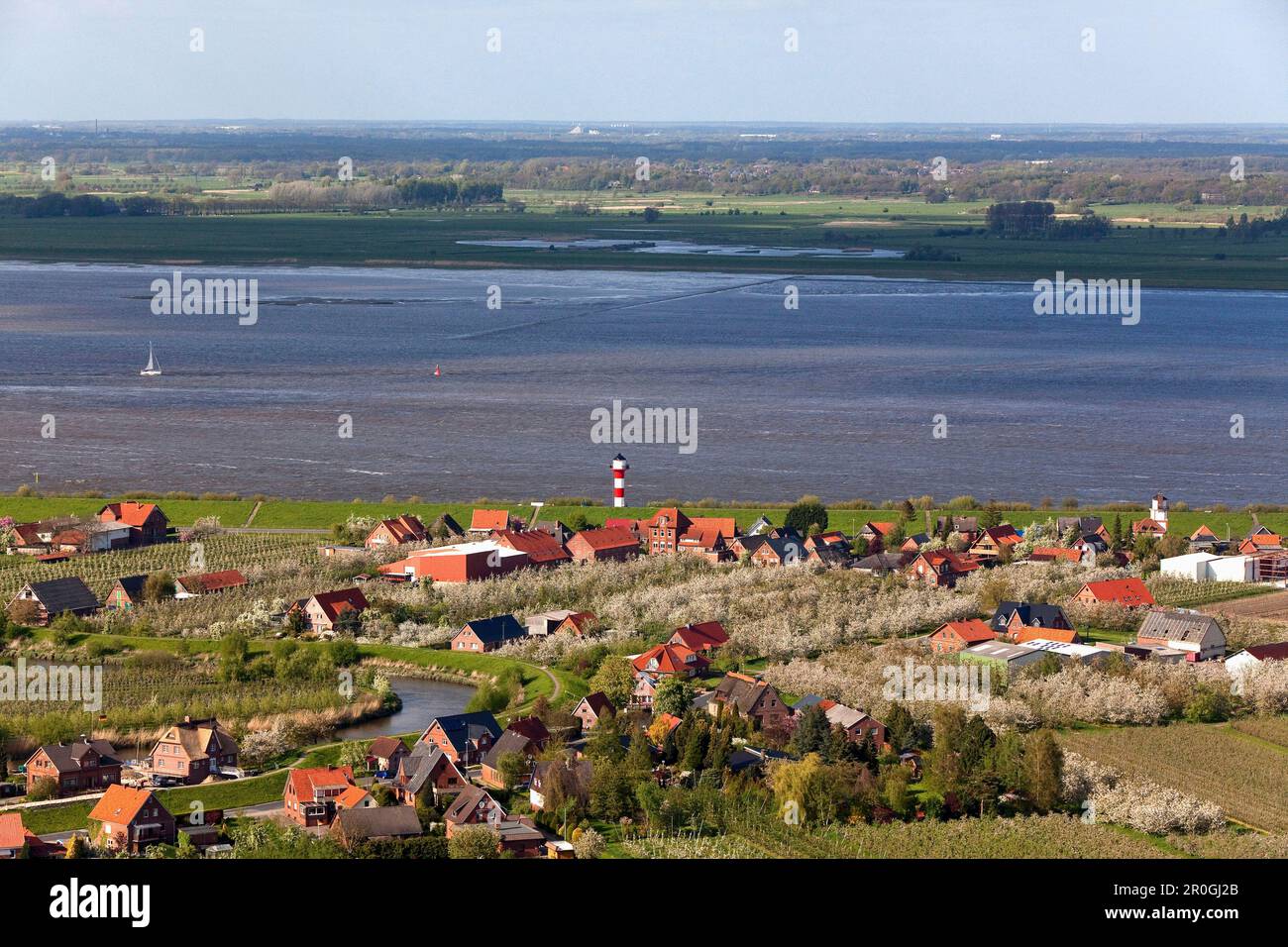 Altes land water river hi-res stock photography and images - Alamy