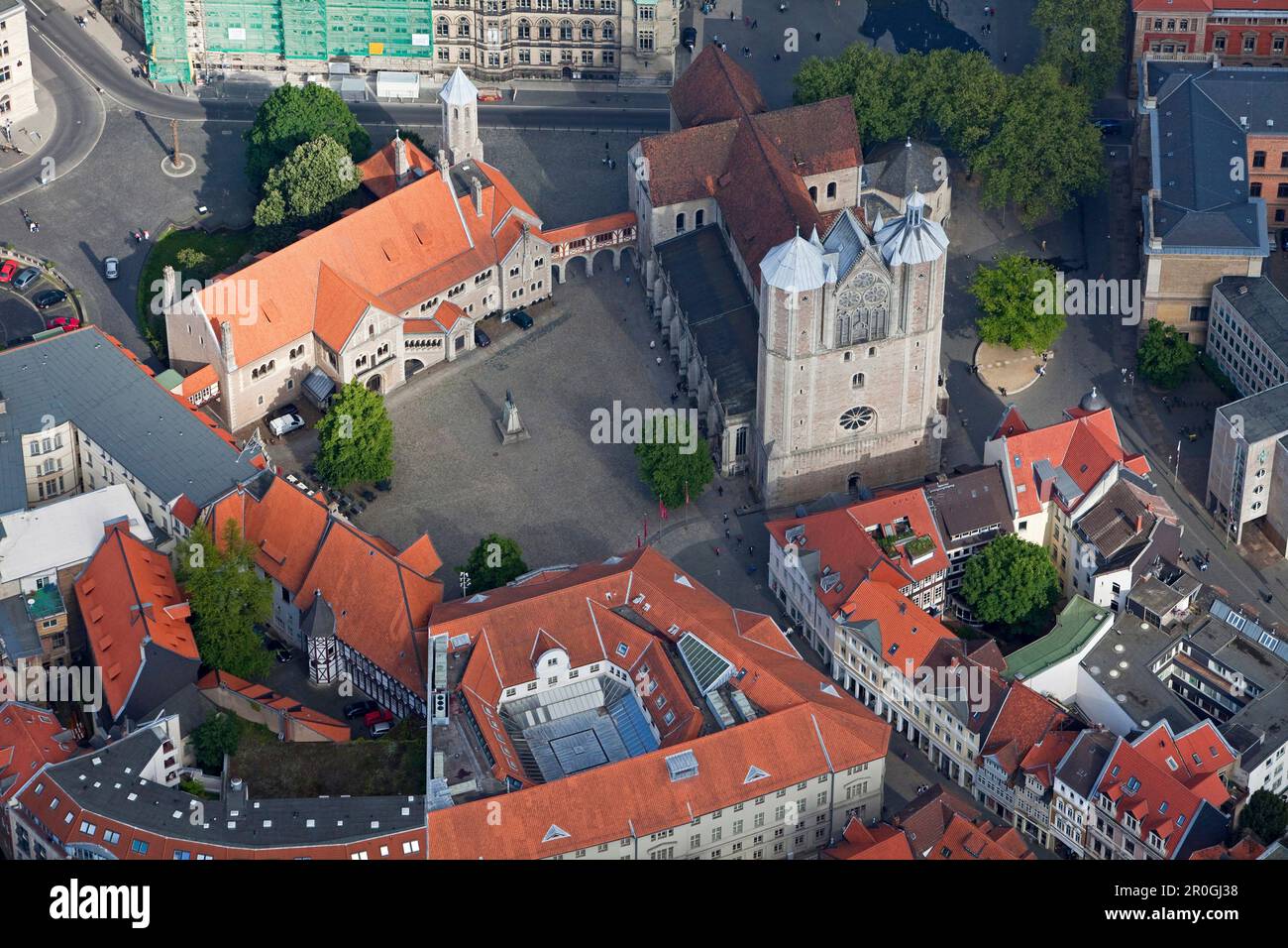 Aerial shot of Brunswick Cathedral and Dankwarderode Castle, Brunswick ...