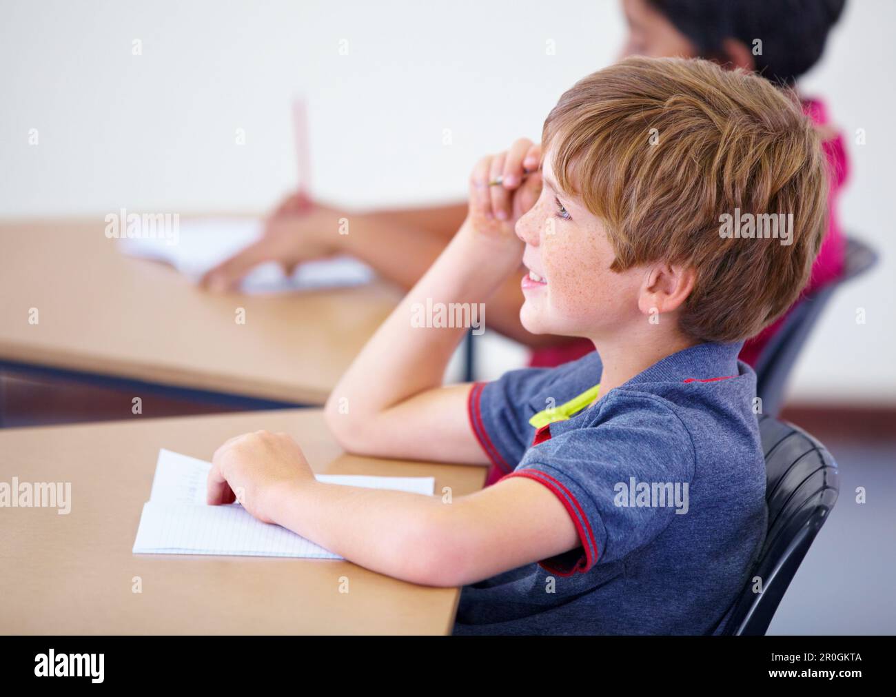 Child sitting in middle seat hi-res stock photography and images - Alamy