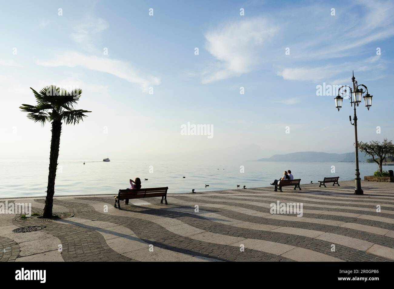 Lakeside promenade at Lake Garda, Lazise, Veneto, Italy Stock Photo - Alamy