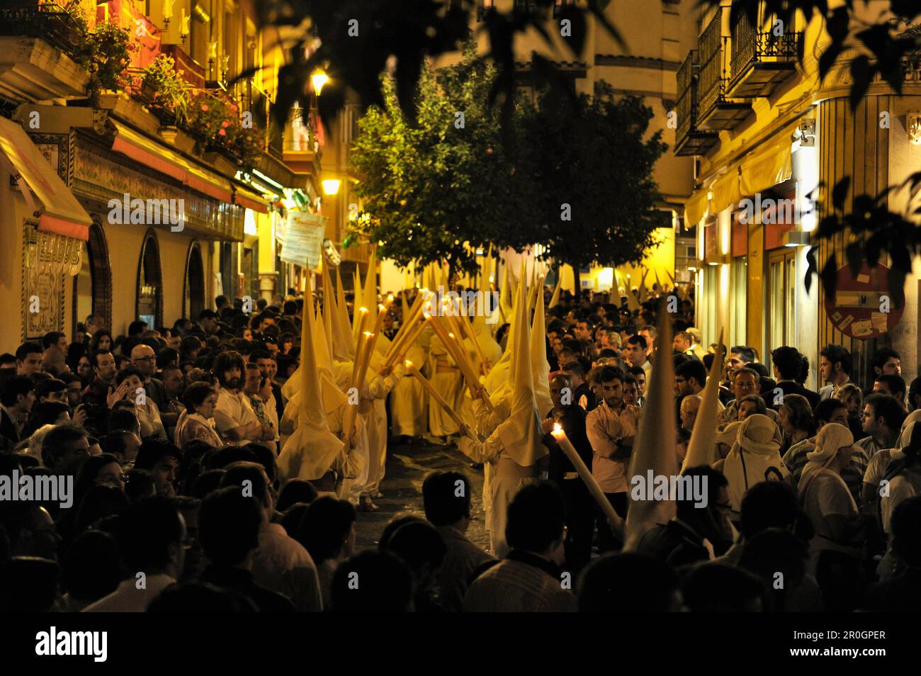 Nazarenos, La Borriquita, Palm Sunday procession, Semana Santa, Seville ...