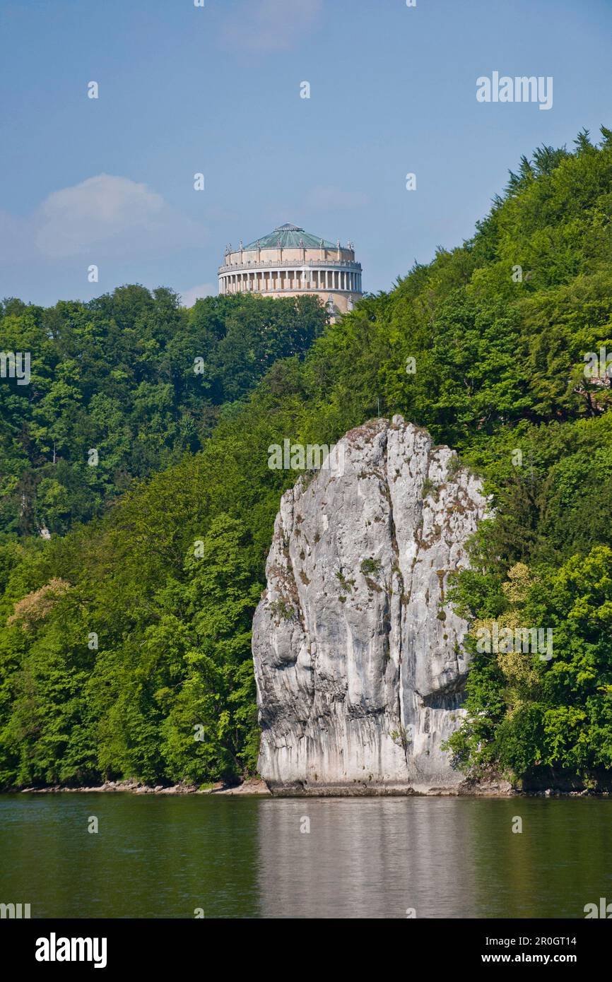 Danube river with Weltenburg Narrows with Befreiungshalle, Kelheim ...