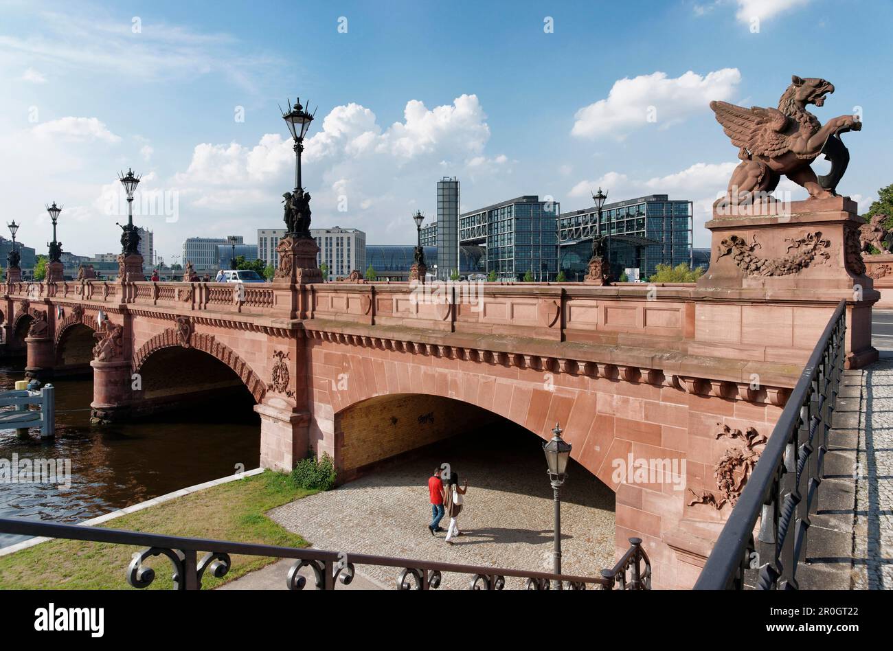 Moltke Bridge, Spree, Berlin Central Station in the background, Berlin ...