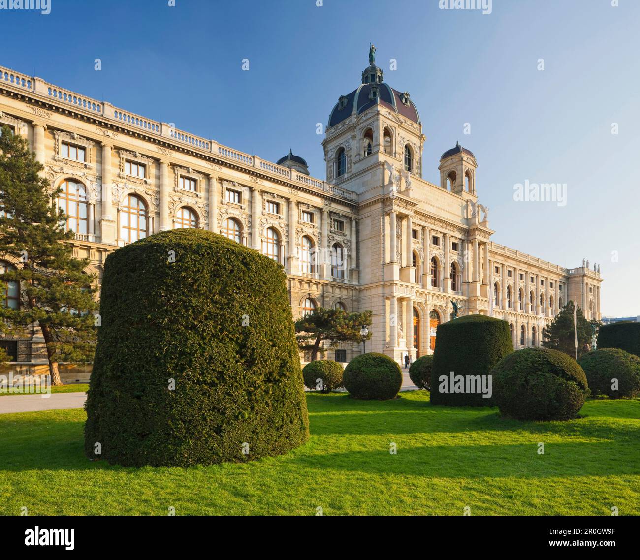 Austrian historicism architecture hi-res stock photography and images ...