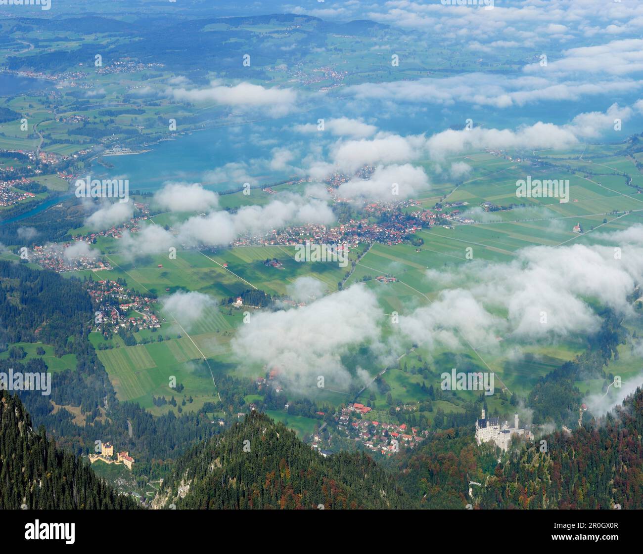 View to lake Forggensee, Hohenschwangau castle and Neuschwanstein ...