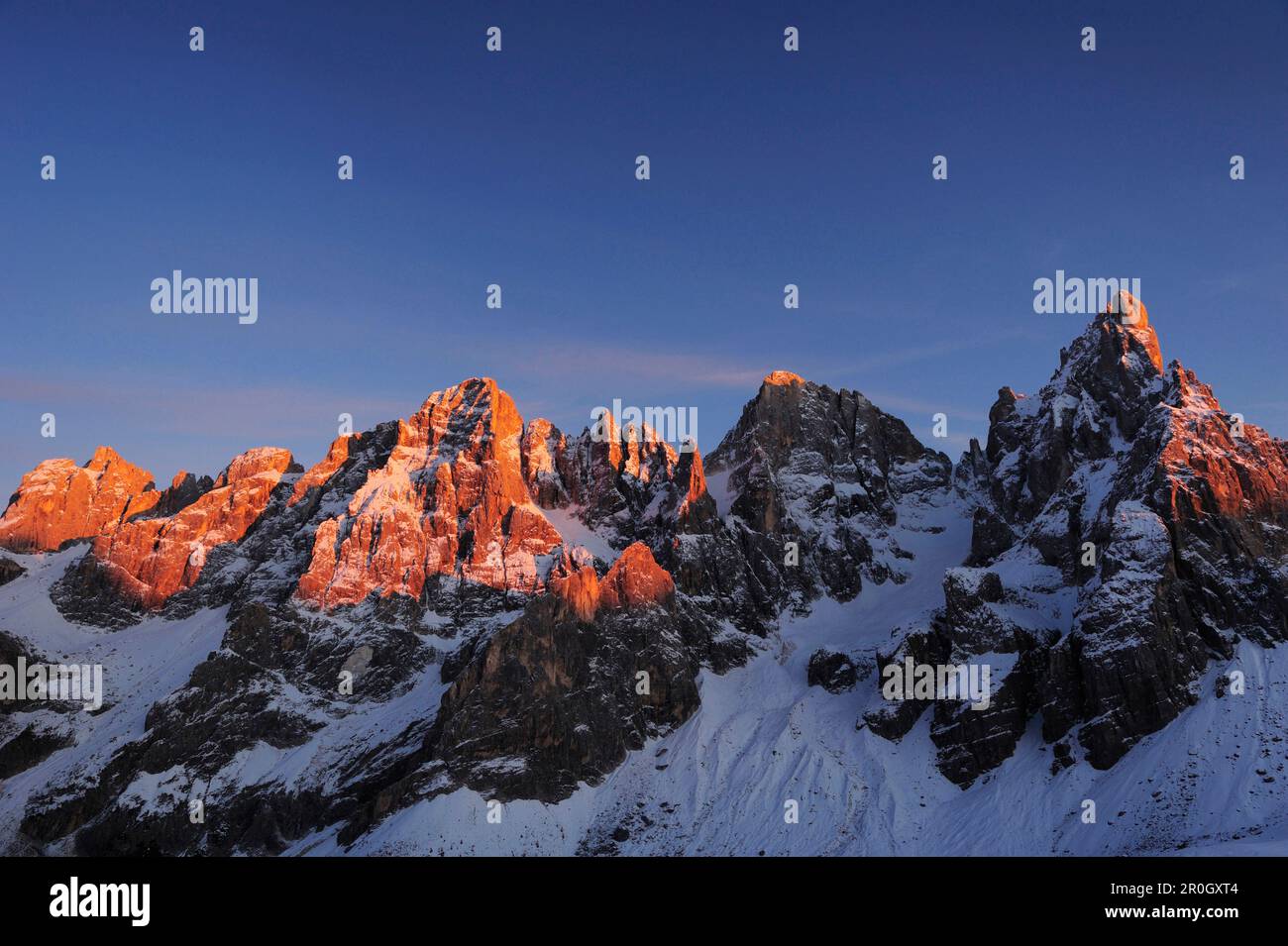 Rock crags of Pala range in the evening sun, Pala range, Dolomites ...
