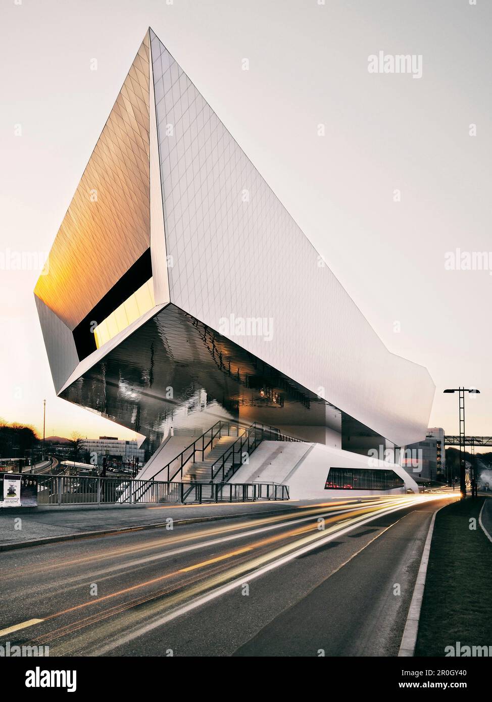 New museum in the evening light hi-res stock photography and images - Alamy