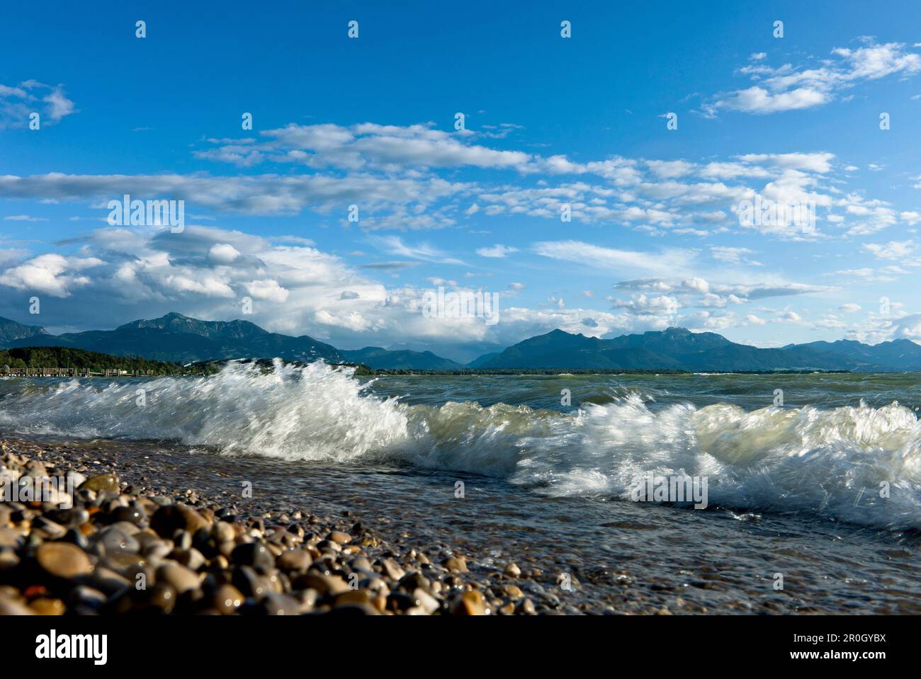 Scenery at lake Chiemsee, Chieming, Chiemgau, Upper Bavaria, Germany ...