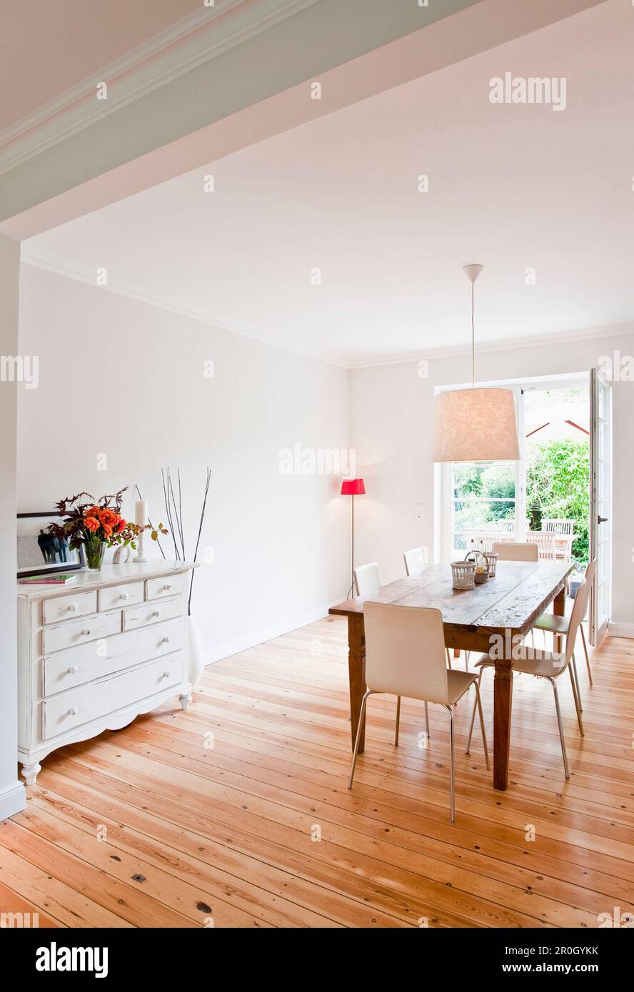 Dining room with dining table, House furnished in country style ...