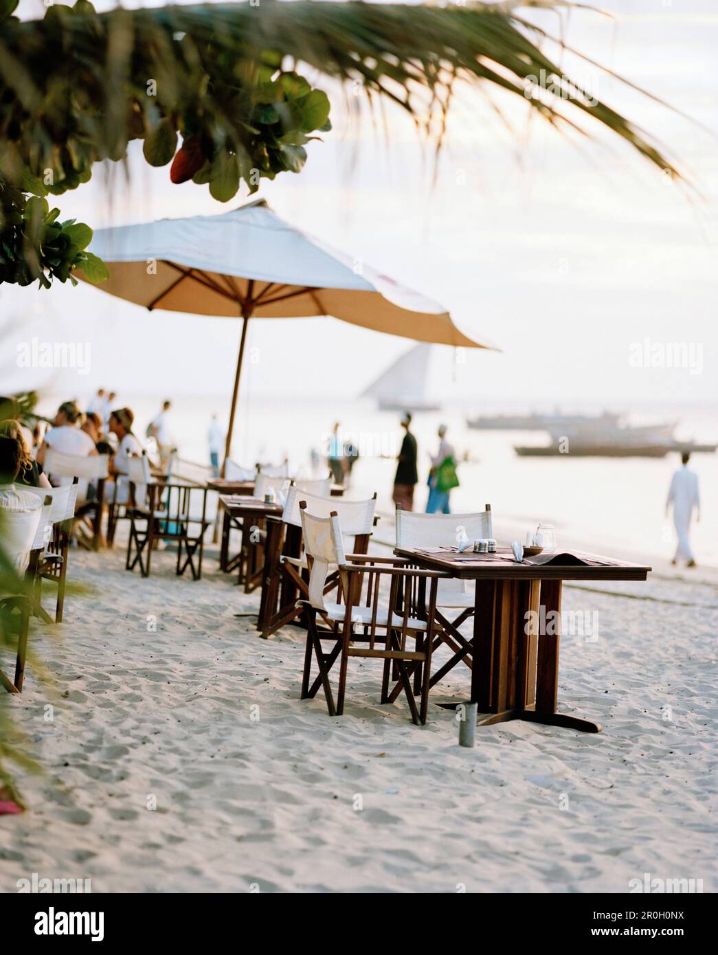 Bar and Restaurant at Forodhani city beach, Stone Town, Zanzibar ...