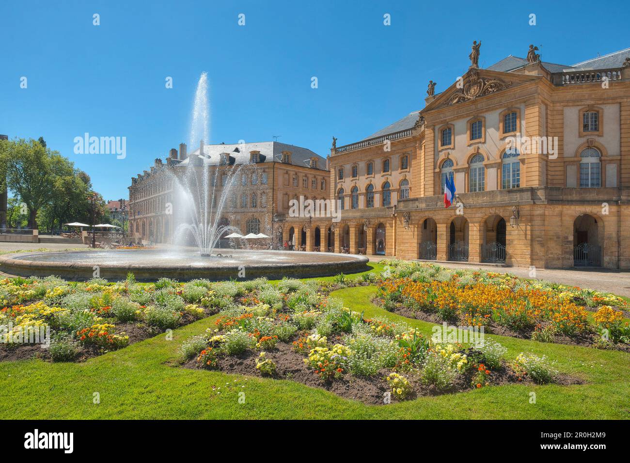 Fountain in front of the opera, Metz, Lorraine, France, Europe Stock ...