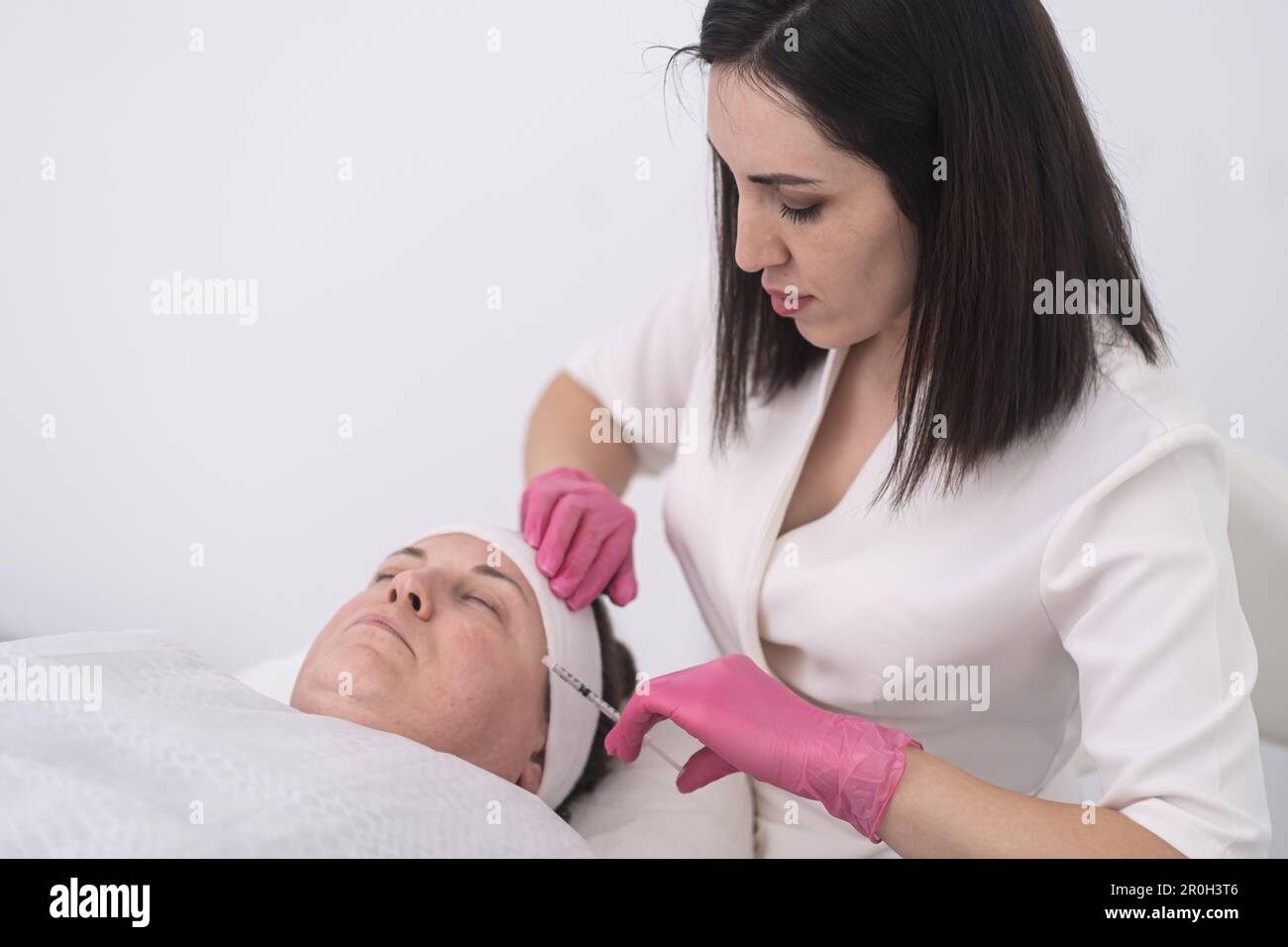 Skilled beauticians hi-res stock photography and images - Alamy